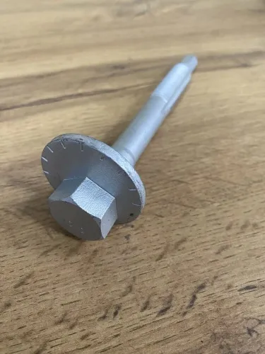 Болт крепления сайлентблоков Range Rover RDI000034